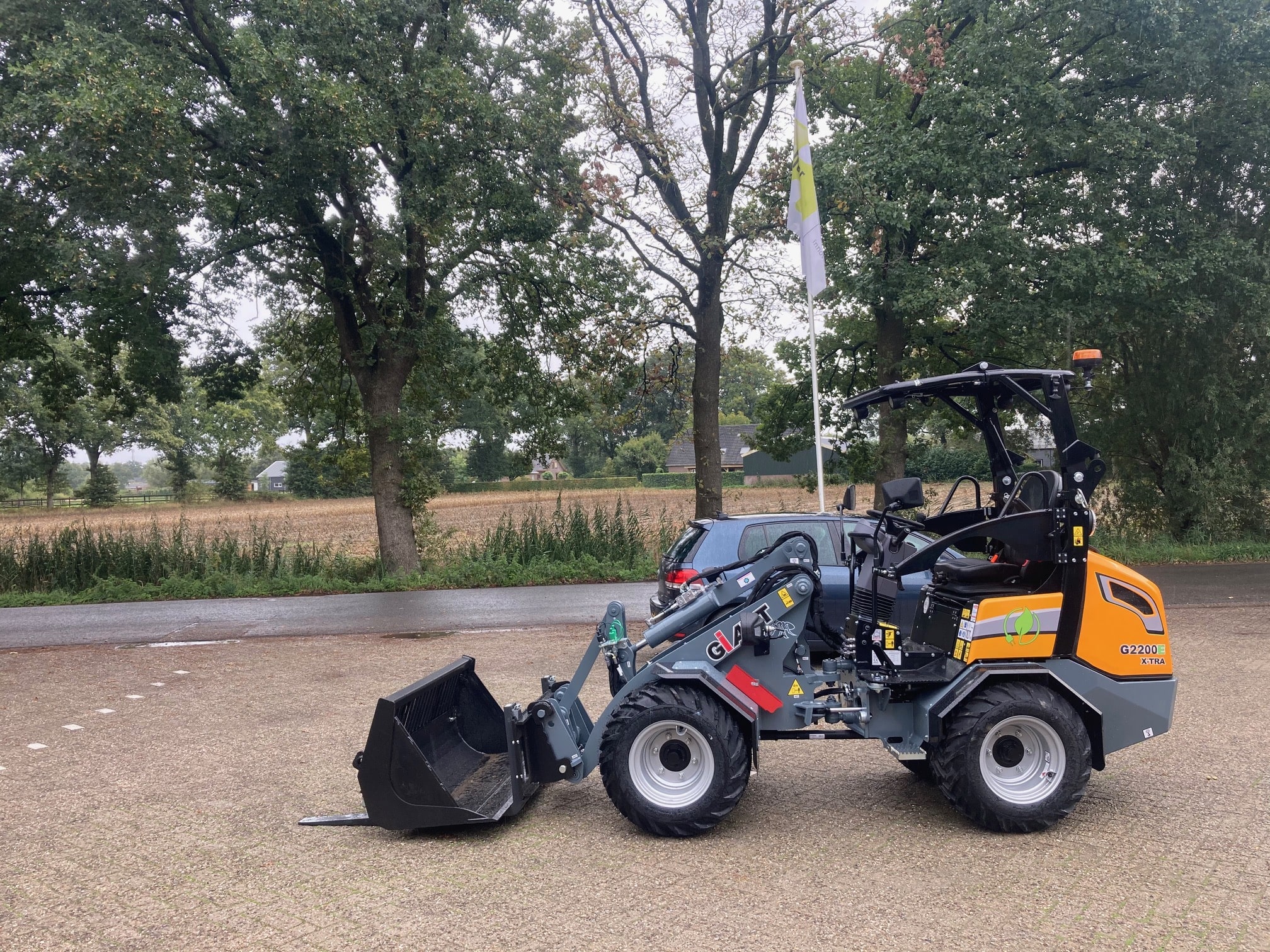 Elektrische mini-shovel maakt infraprojecten duurzamer - Van de Haar Groep
